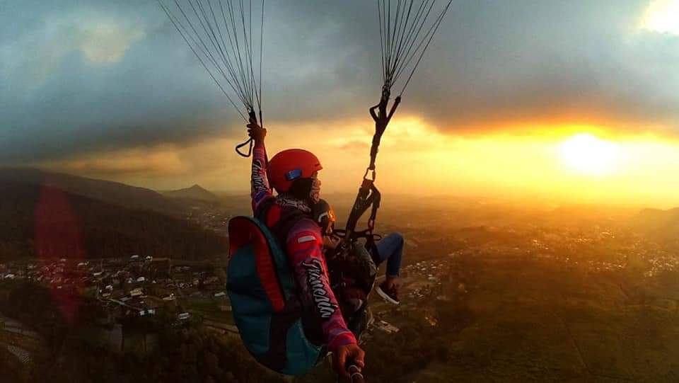 Adventure - Paralayang Kemuning